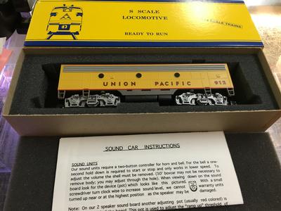 UP B-UNIT WITH SOUND AC HI-RAIL AMERICAN MODELS B-UNIT ONLY